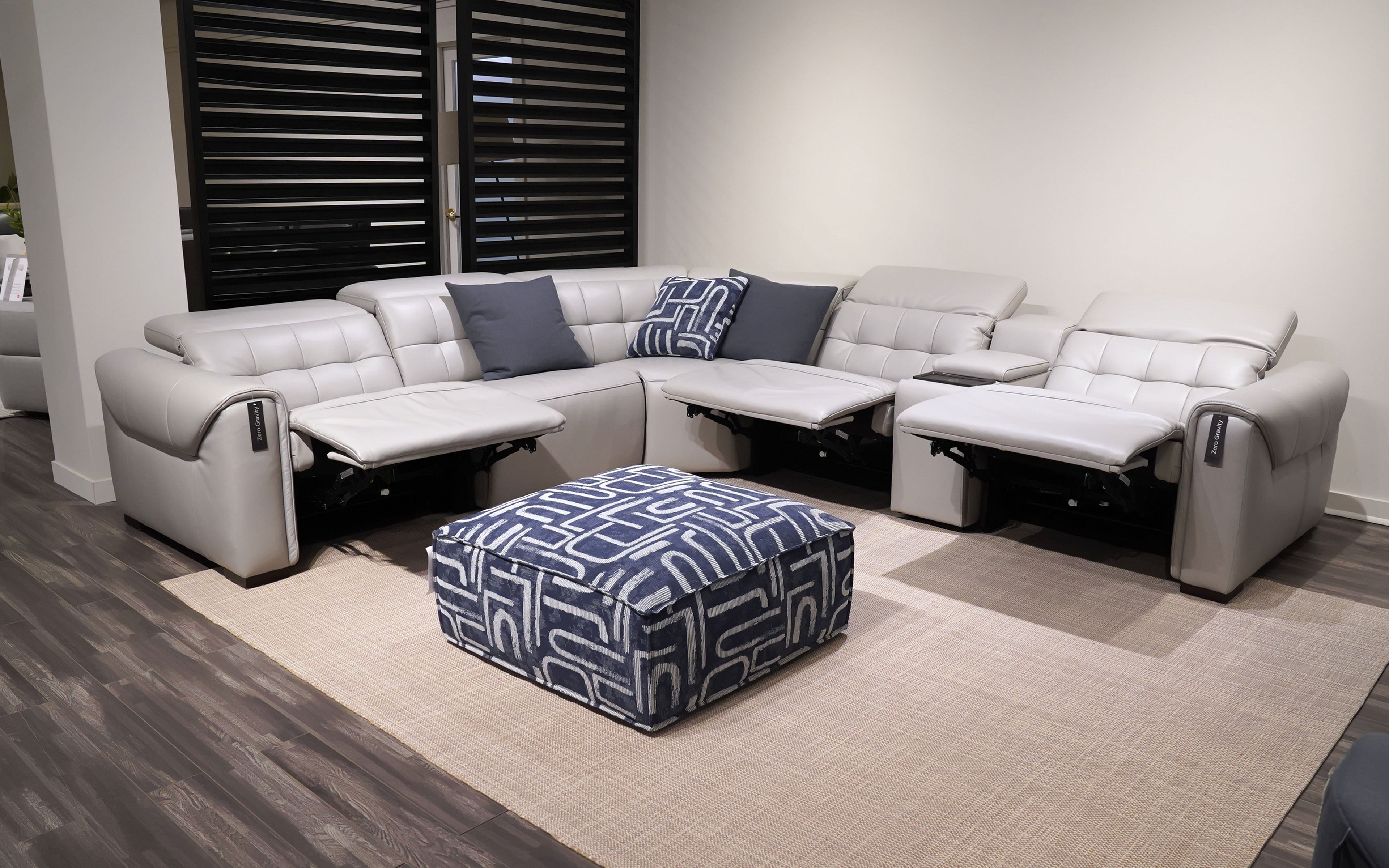 Ostro Modern Motion Reclining Sectional | Modern Motion Reclining ...
