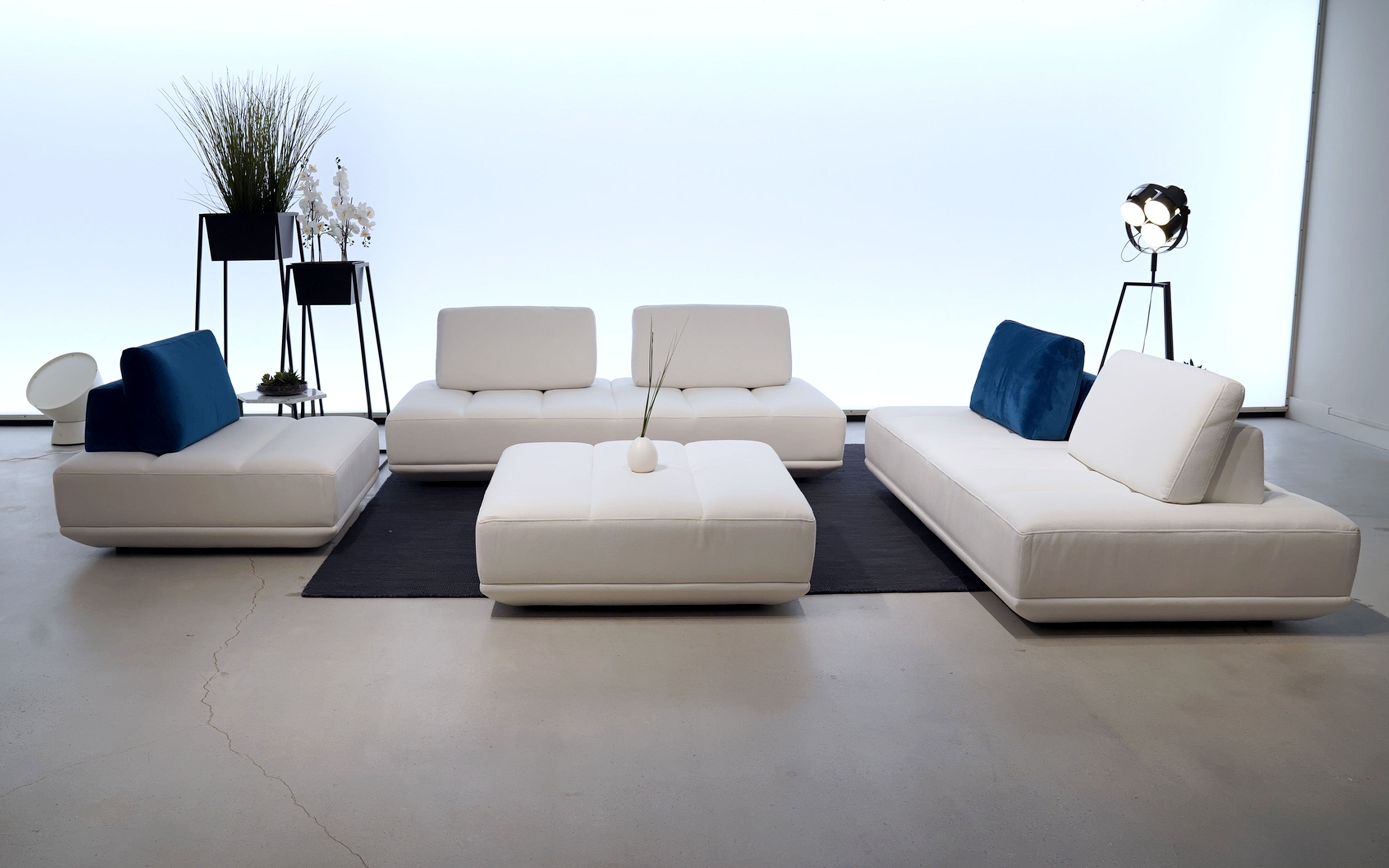 Levante Ultra Modern Motion Sectional Sofa | Motion Sectional Sofa ...